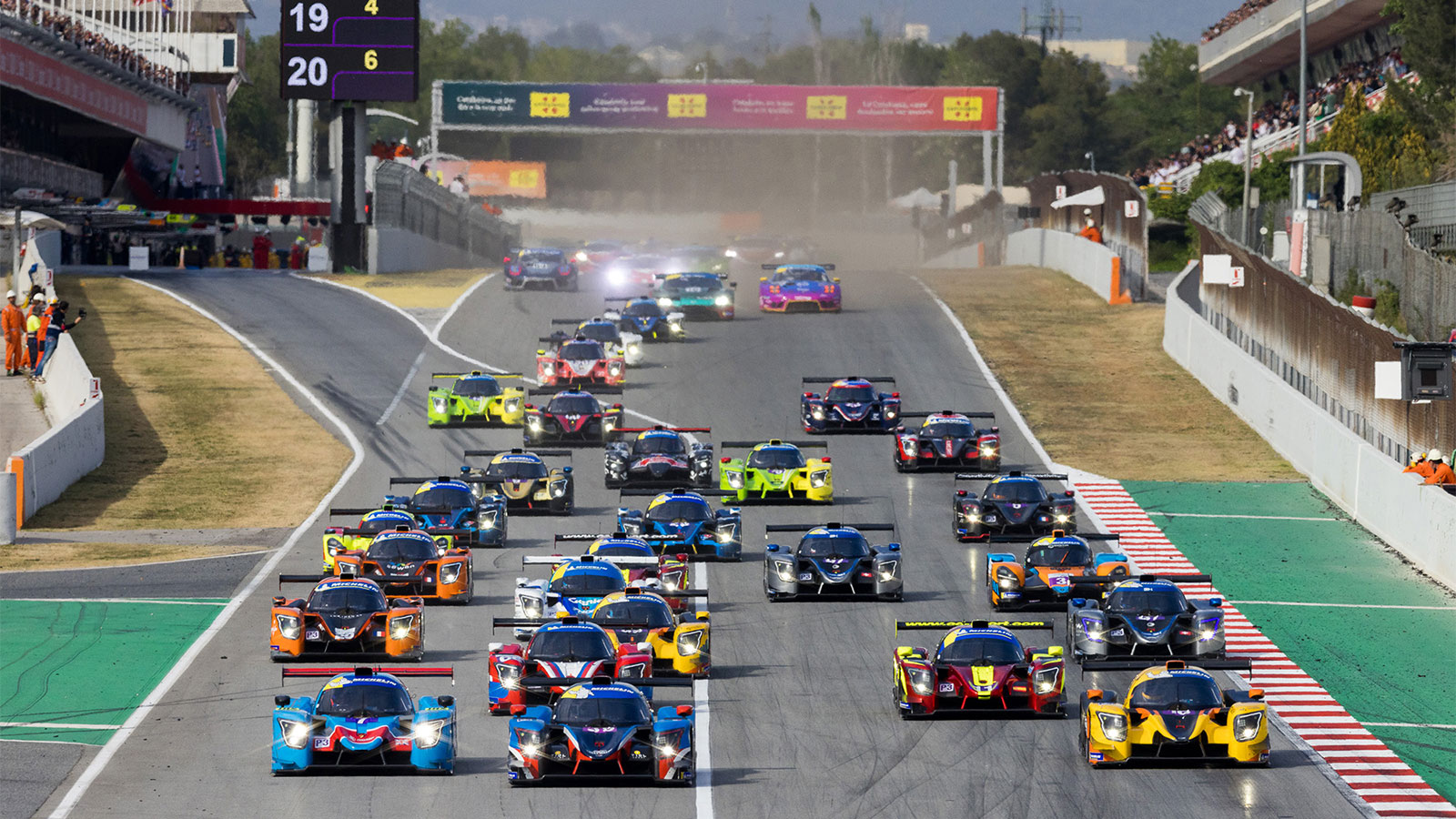 38 Fahrzeuge beim Michelin Le Mans Cup Auftakt 2024 - motorsport-news.com